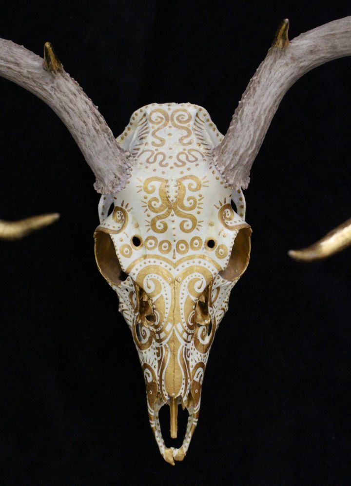 Aztec Gold Whitetail Deer - Elizabeth Elequin